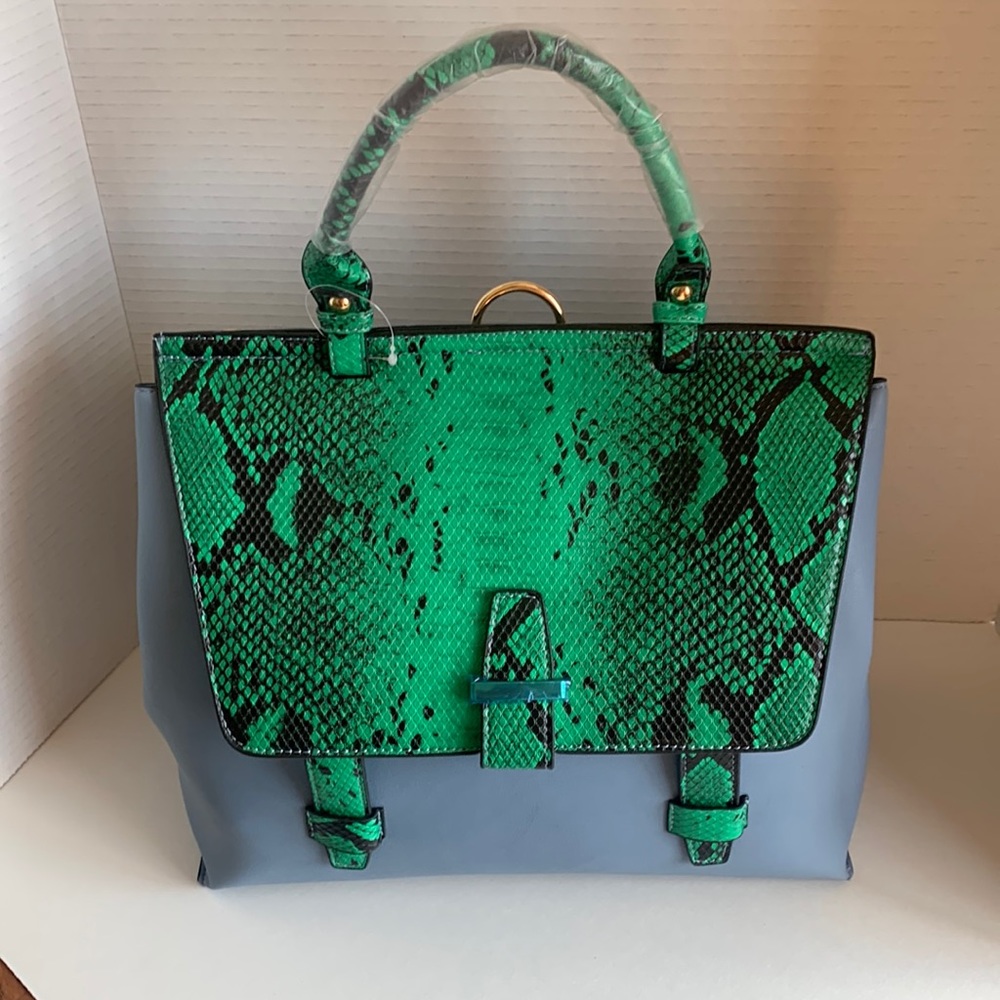 Green & Black Faux Snake Skin Flap Light Blue Back Pa… - Gem